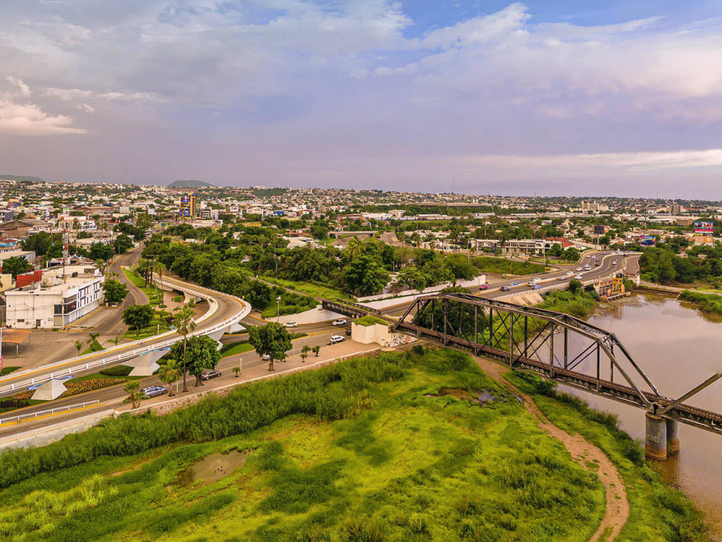 Fotografías del Puente Negro en Culiacán, Sinaloa