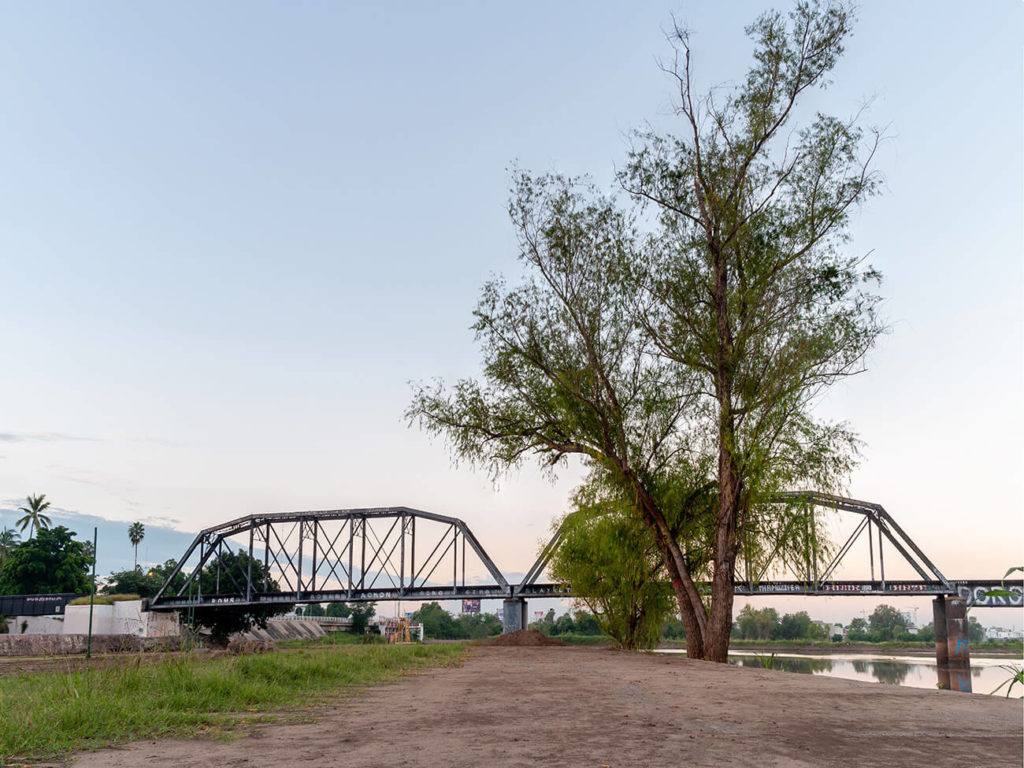Fotografías del Puente Negro en Culiacán, Sinaloa